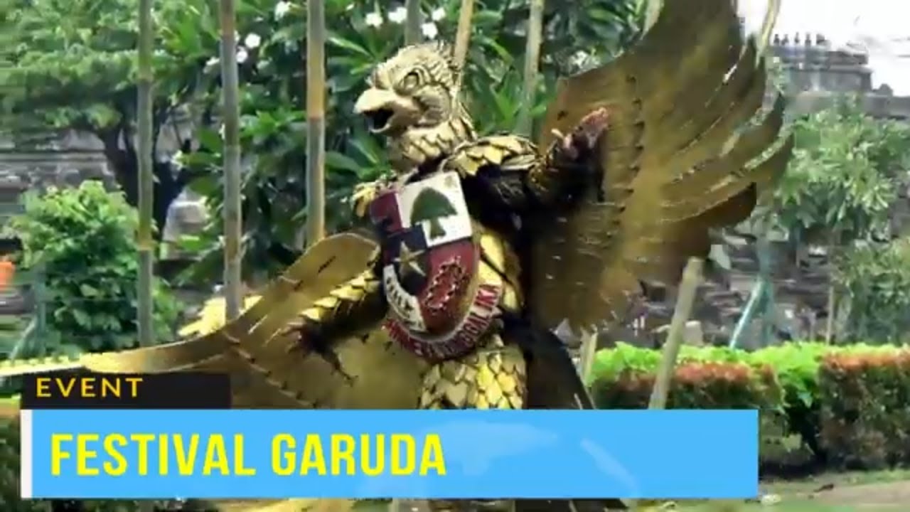 KAWASAN CANDI PRAMBANAN DIKEPUNG GARUDA - YouTube