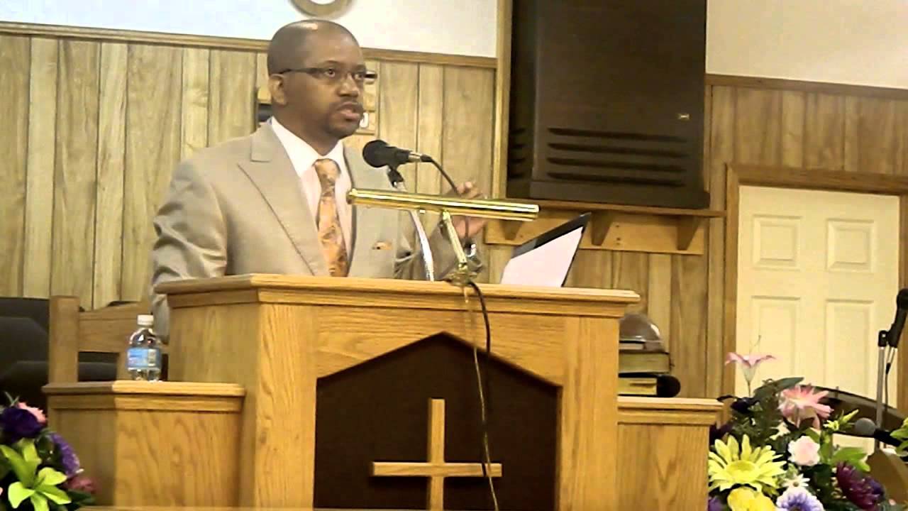 Rev. James Porter preaching at Mt. Olive M.B. Church, Millport, AL 8/16 ...