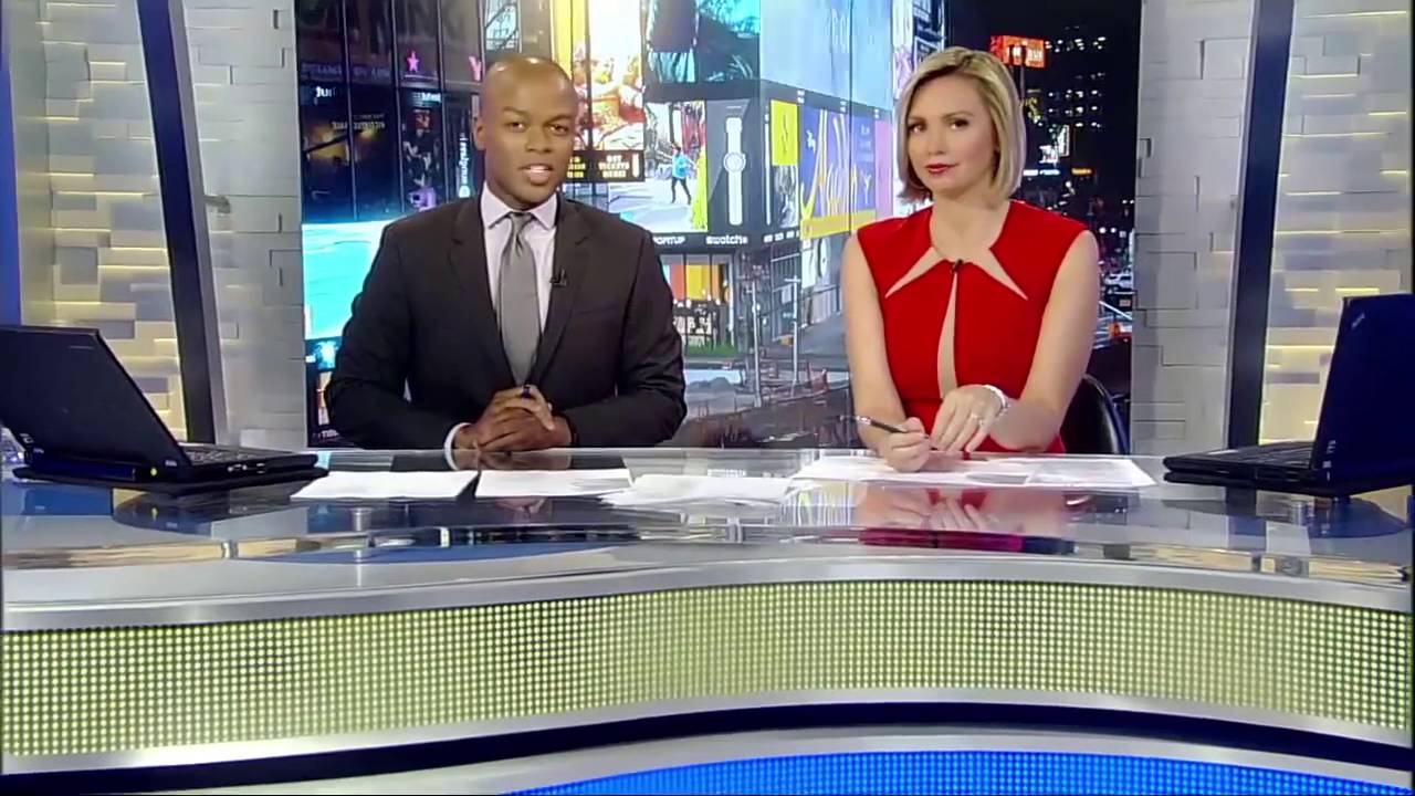 Plane Panels Come Off Mid Flight, But Lands Safely - YouTube