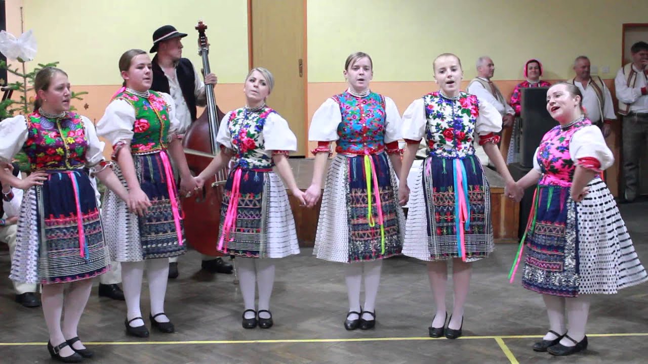 Folklórna skupina Kečera - Teraz jem sa rozkakala - Vislanka 2012 - YouTube
