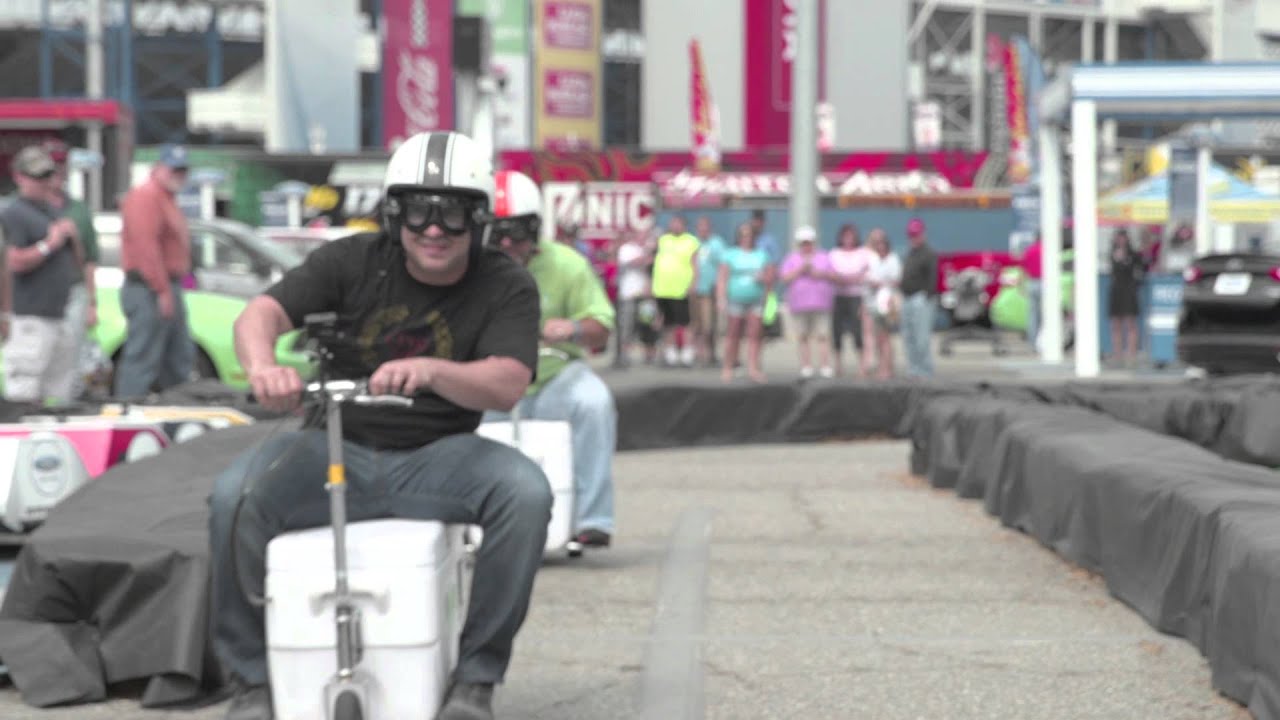 Motorized Cooler Racing with Hermie Salder - YouTube