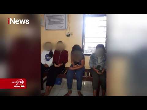 Rebutan Pacar, Dua Remaja Putri Berkelahi Viral di Media Sosial - Realita 25/02