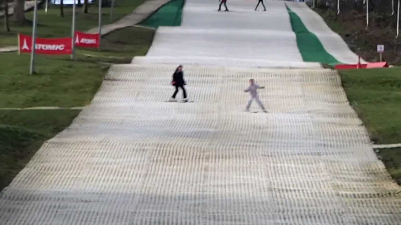 Dry-Skiing at Gloucester Ski & Snowboard Centre 16th Feb 2013 - YouTube