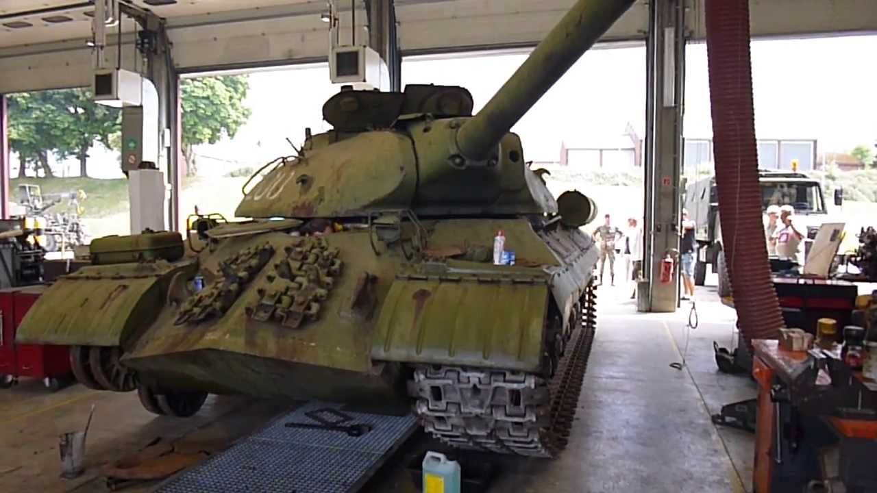 Tank JS-3 engine start, - YouTube