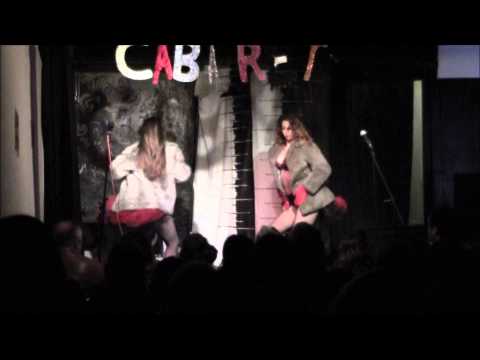 Patricia Gois e Cecília Hudec -\