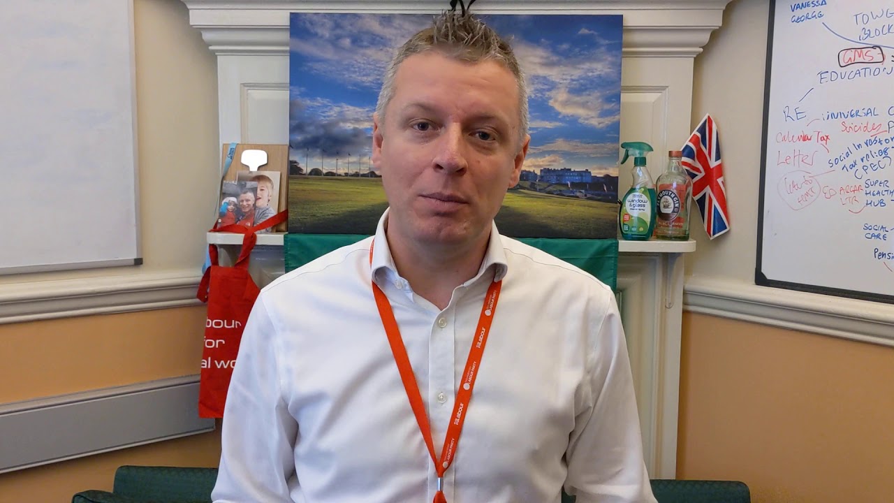 Luke backs Keir Starmer for Labour Leader - YouTube