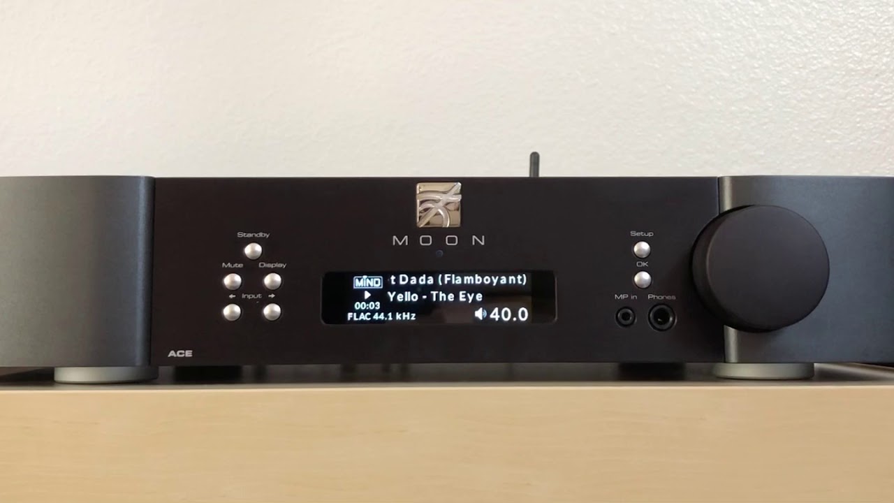 Moon Neo Ace (Moon by Simaudio) - YouTube