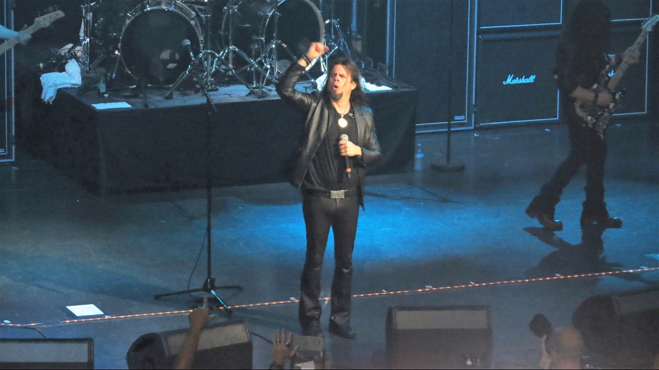 Queensrÿche - Empire - Queen of the Reich - LIVE Monsters of Rock ...