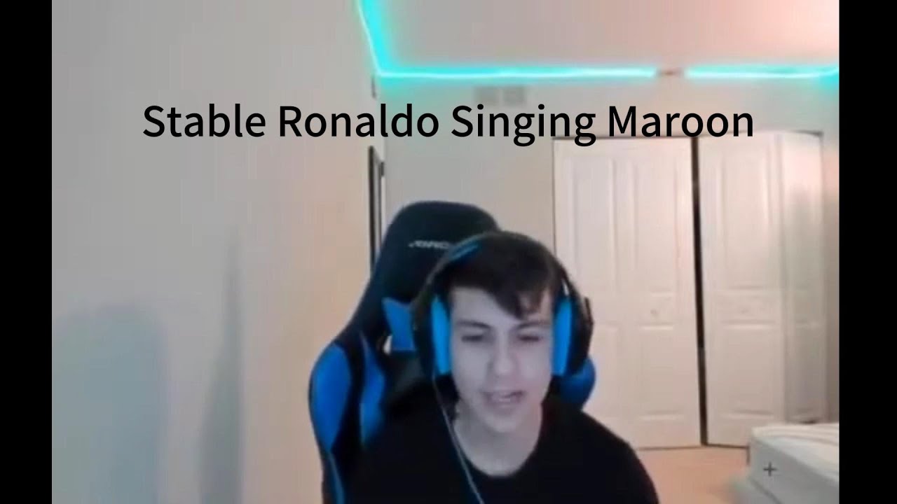 Stable Ronaldo Singing Maroon 5 Payphone - YouTube