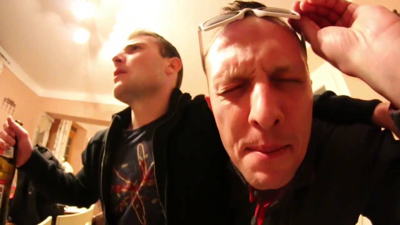 [Official Video] Happy - Pharrell Williams - YouTube