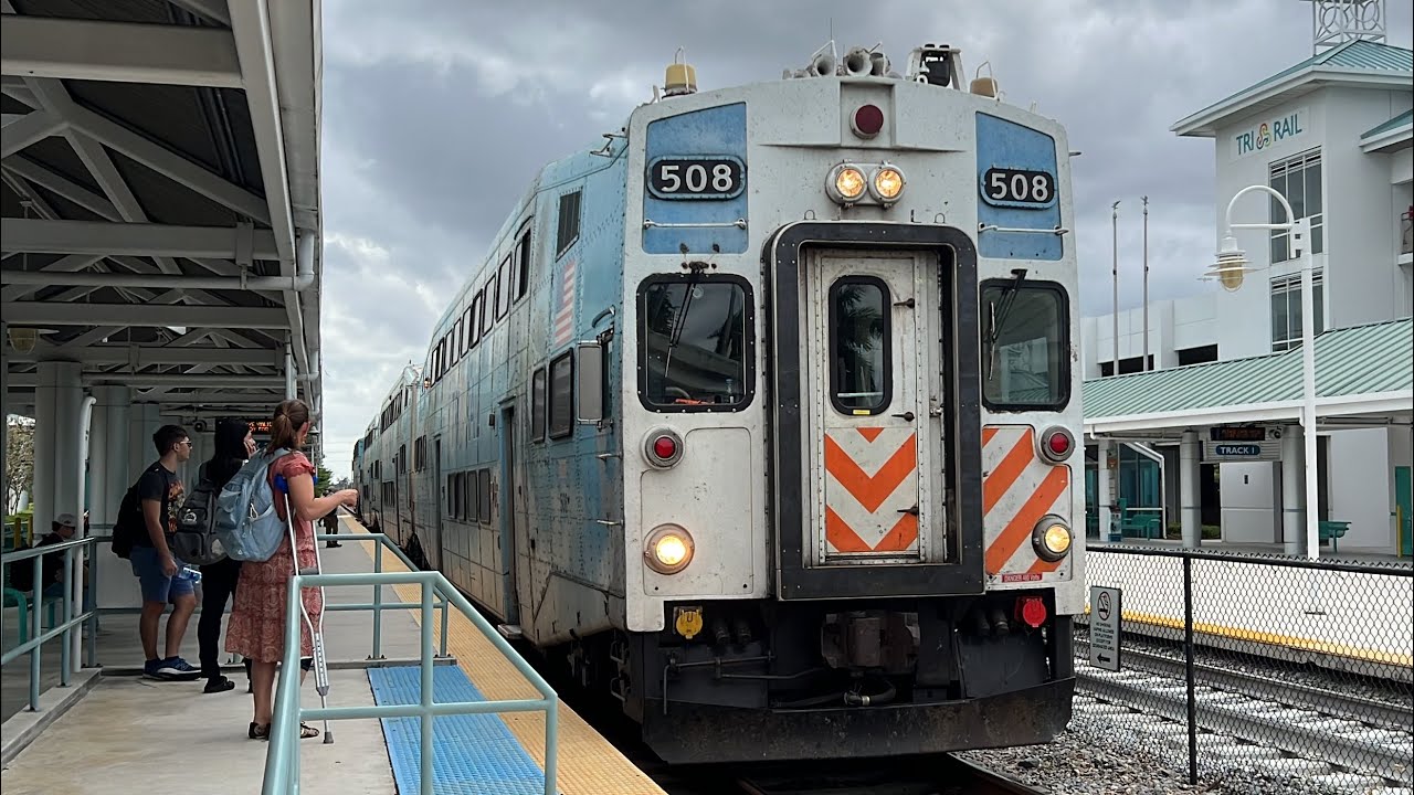 Shorts: Tri-Rail 508 and 822 with New Internal Engine - YouTube