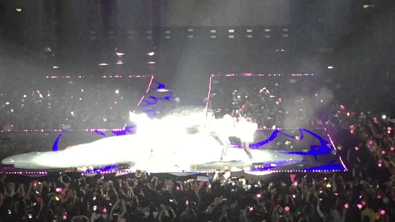 BTS "Spring Day" and Rainbow Ocean Beautiful Concert - YouTube