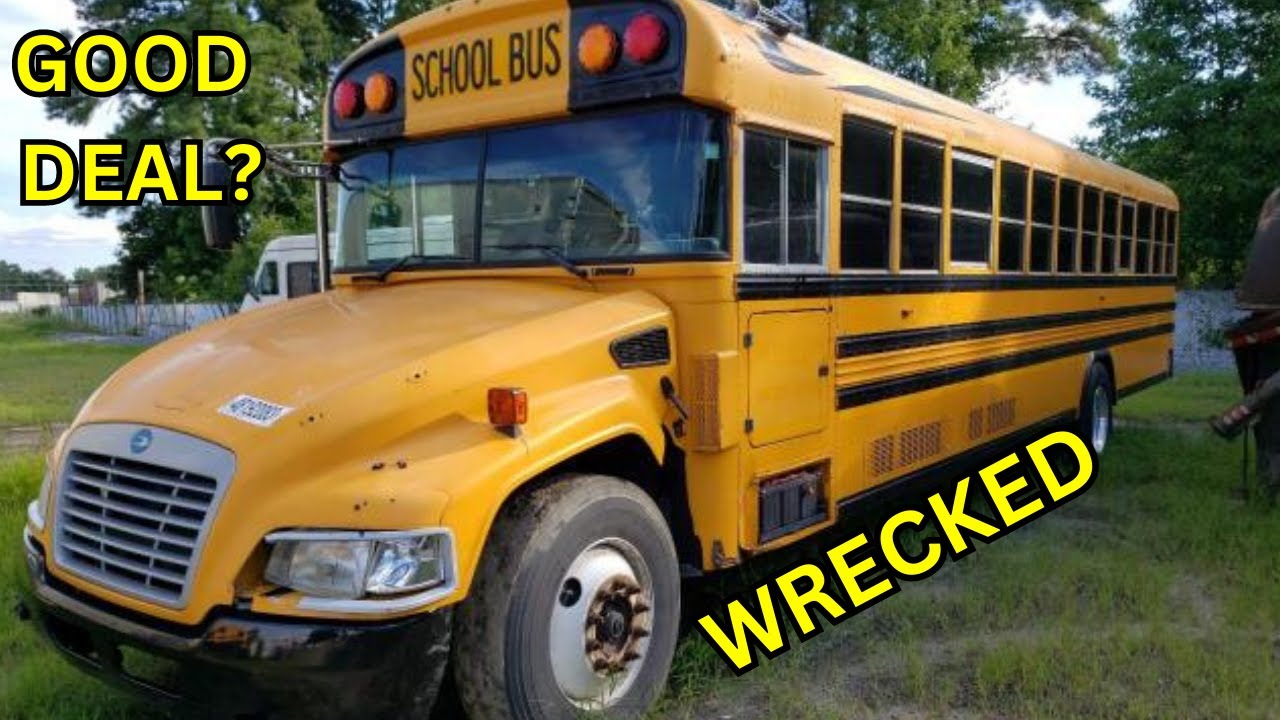WE BOUGHT A WRECKED 2014 BLUE BIRD SCHOOL BUS FROM COPART - YouTube
