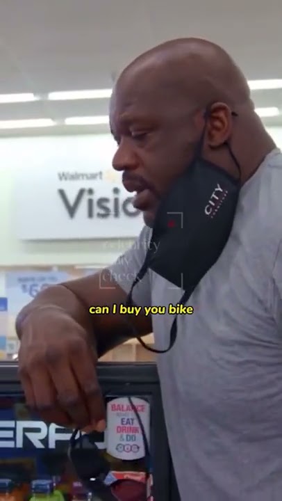 Shaq Gives Back to his Community! - YouTube