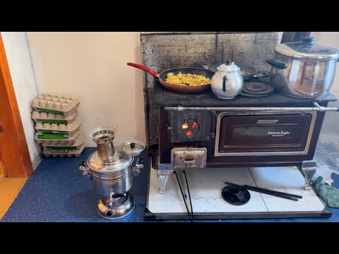 Köy hayatında sabahtan akşama bir gün köy kahvaltısı komşularla komşuya akşam yemeği ￼