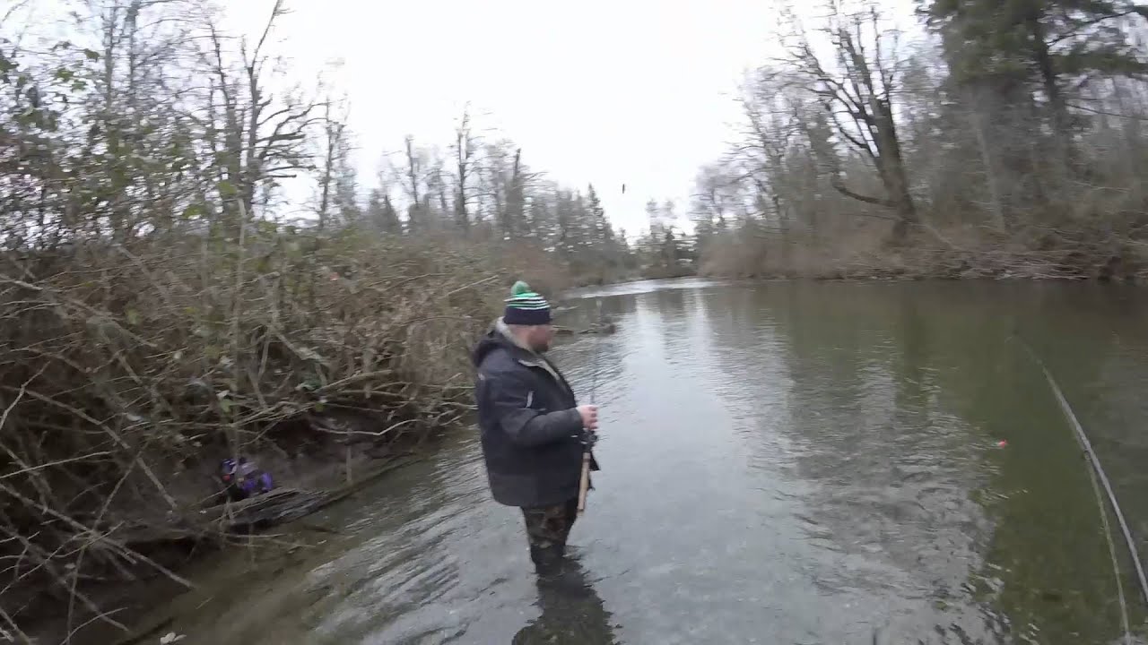 Winter Steelhead bobber and jig - YouTube