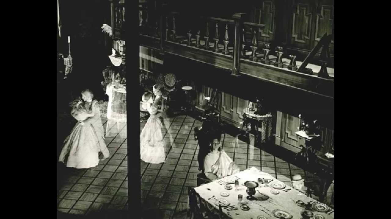Ballroom Phantom Manor - Disneyland Paris - YouTube