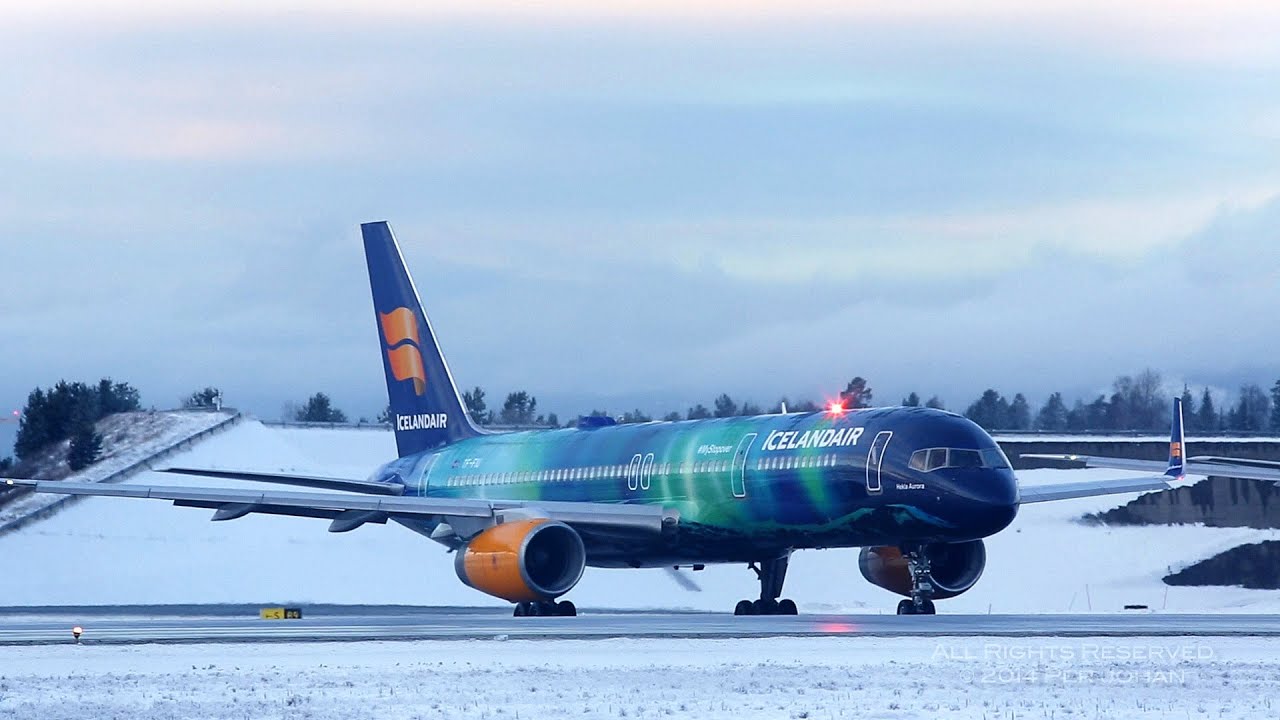 Icelandair TF-FIU Boeing 757-256(WL) Hekla Aurora at OSL - YouTube