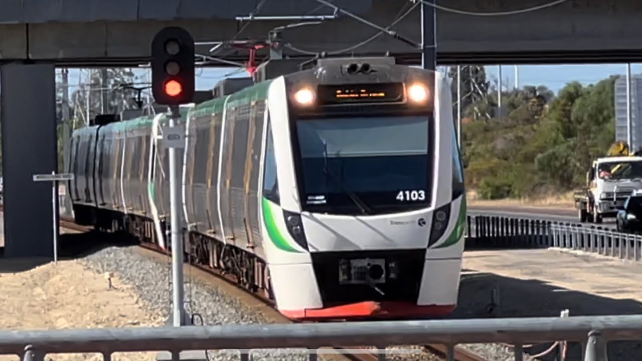 Transperth Train 6 Car Arriving Into Aubin Grove With Mandurah Line ...