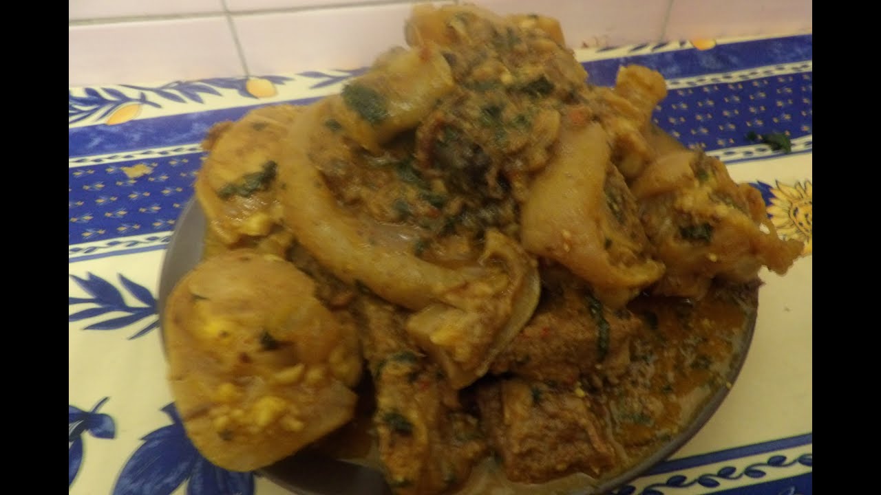 How to make the Nigerian ogbono soup (Draw soup) - YouTube