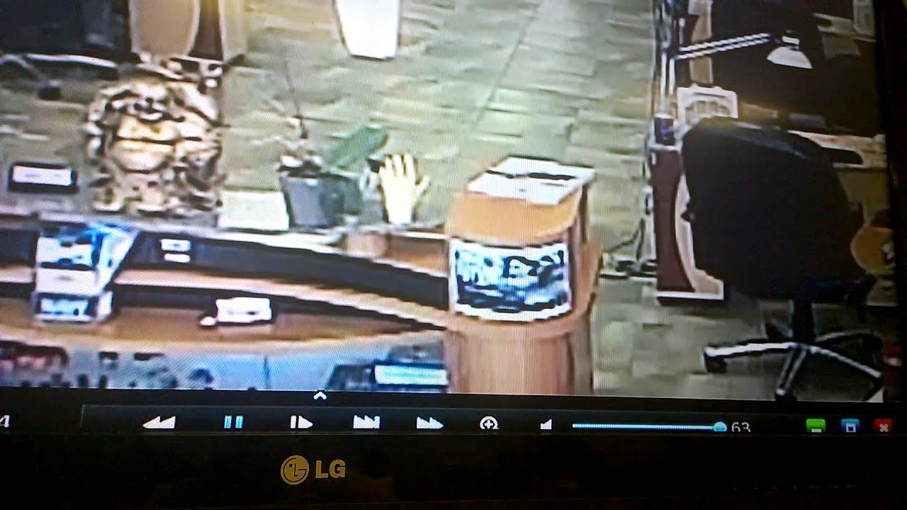 Esolix Nail Salon Robbery - YouTube