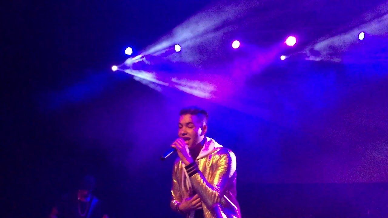 Mark Isaiah singing “Mercy” by Shawn Mendes - YouTube