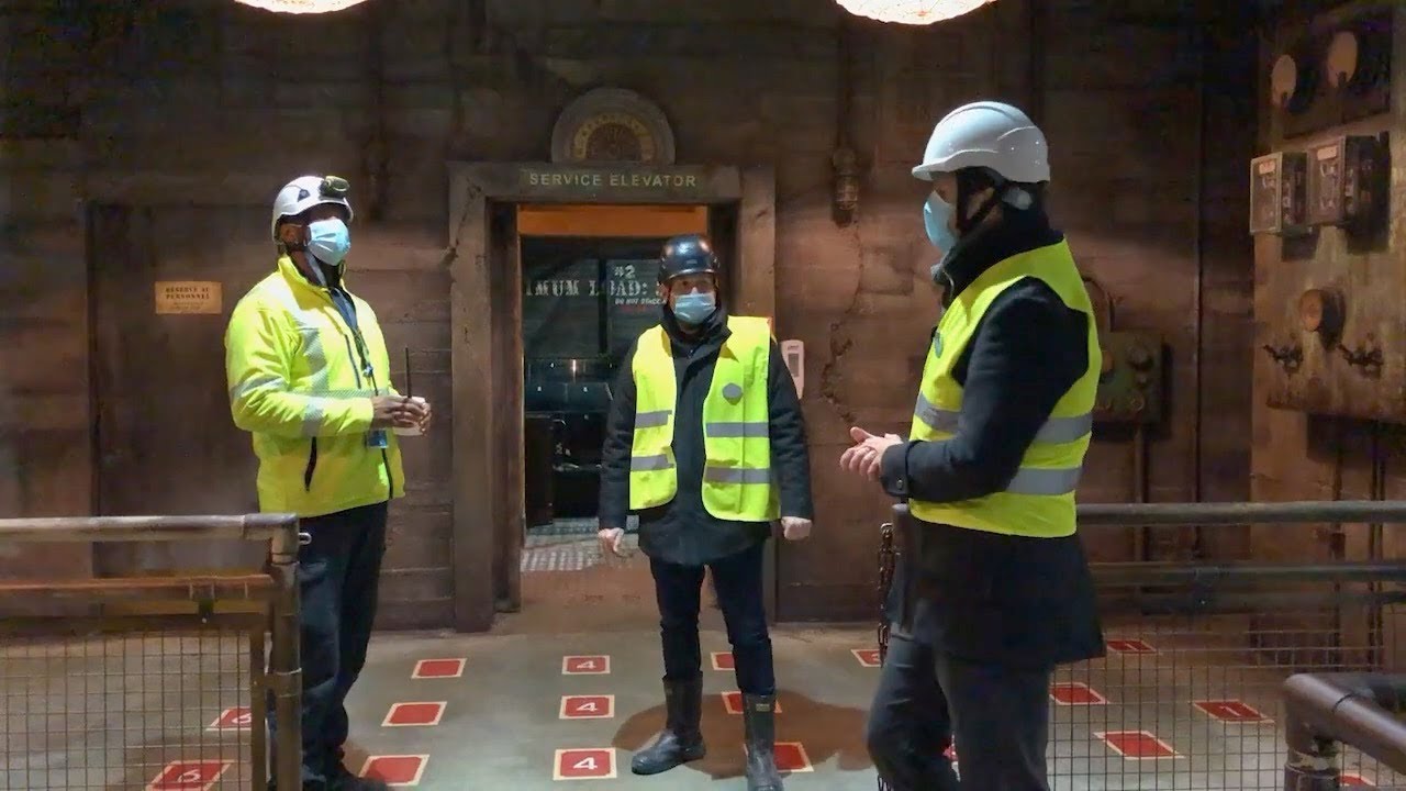 Tower of Terror Maintenance at Disneyland Paris - YouTube