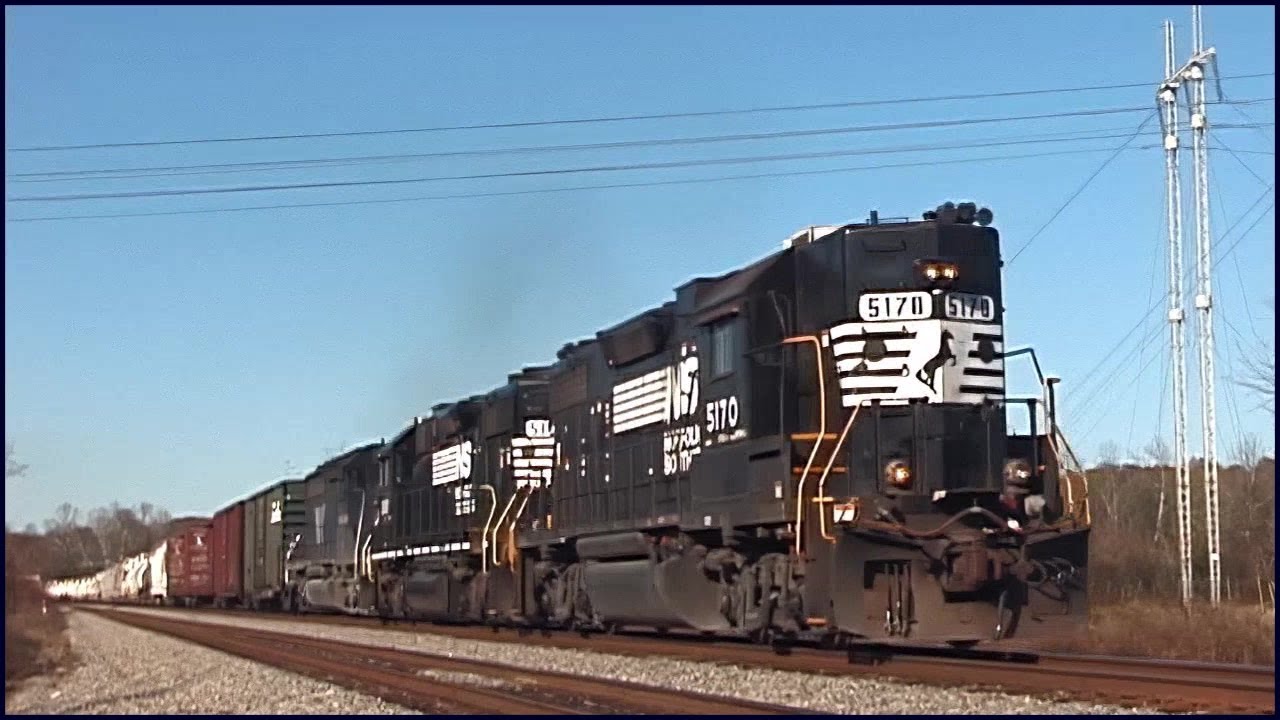 NS GP38-2 #5170 leads NS #175 at Brice, Georgia - 11/25/05 (Topaz VEAI 720p60 Upload) - YouTube