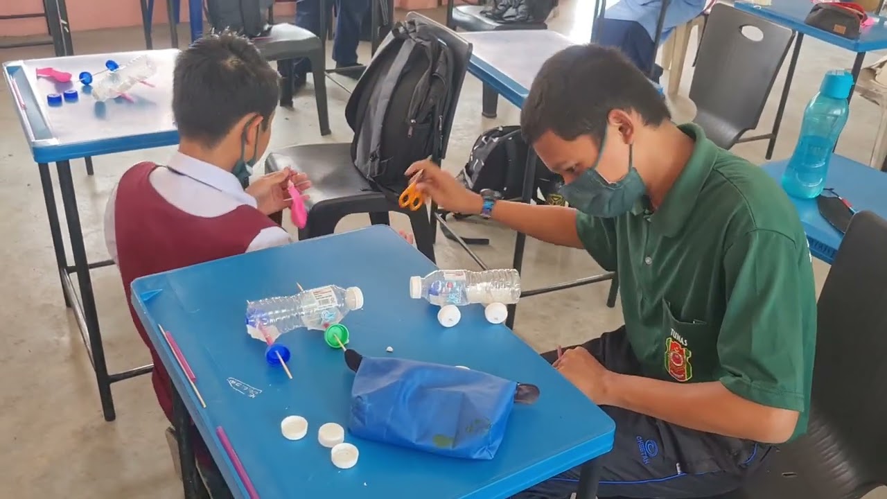 Rekacipta kereta daripada botol air - YouTube