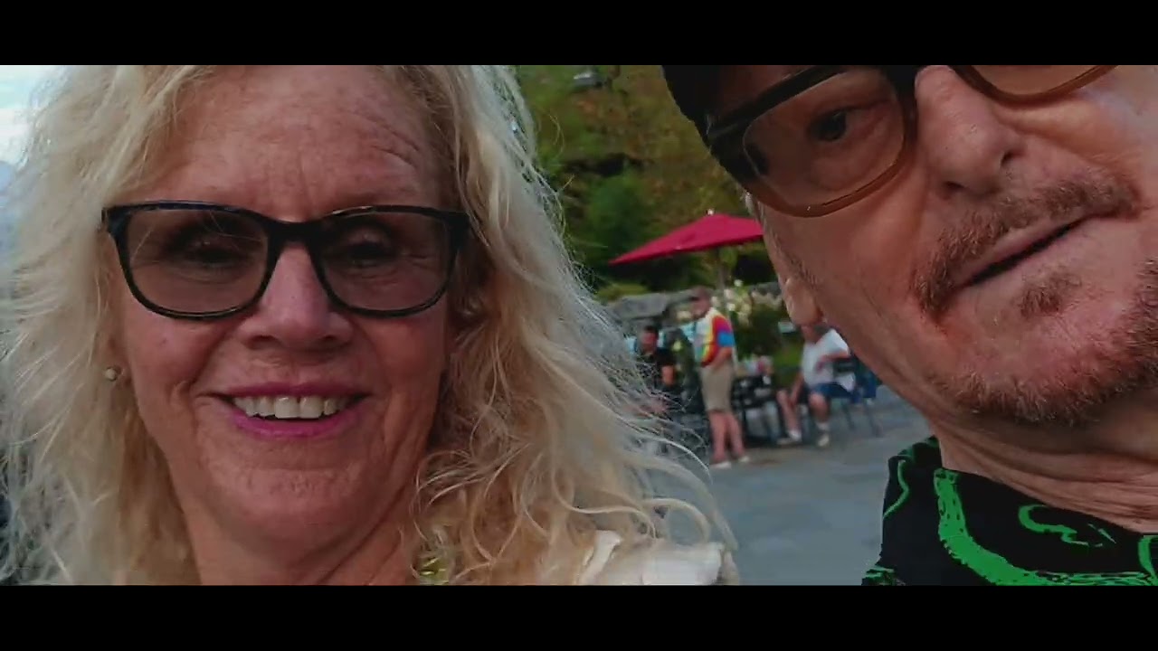 October Fest at Meir Creek. Nosmo Kings on tunes. - YouTube