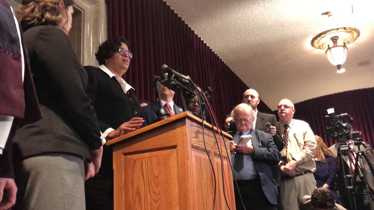 House Minority Leader McCann Beatty speaks on Greitens report - YouTube