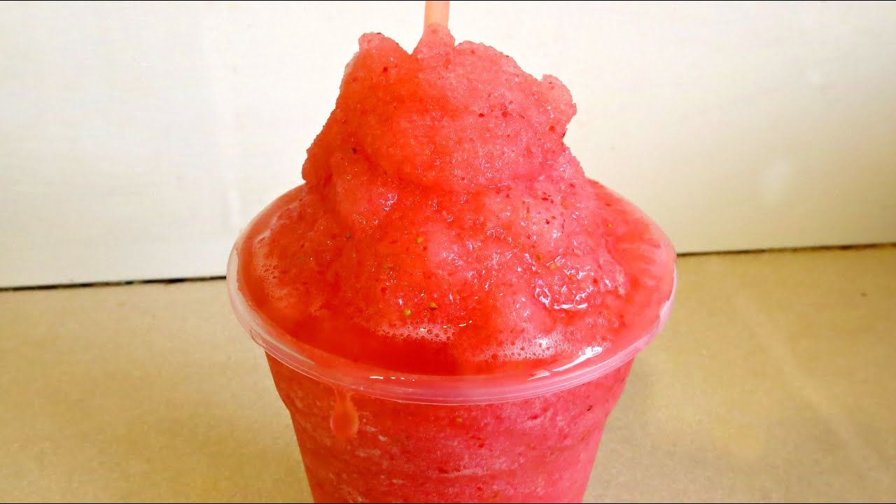 STRAWBERRY LEMONADE SLURPEE - YouTube