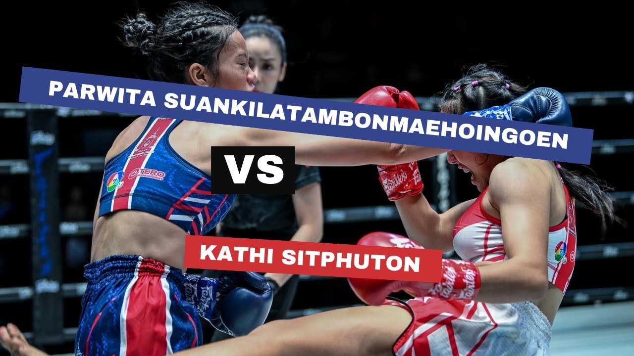 Female Fighters Throw Down - YouTube