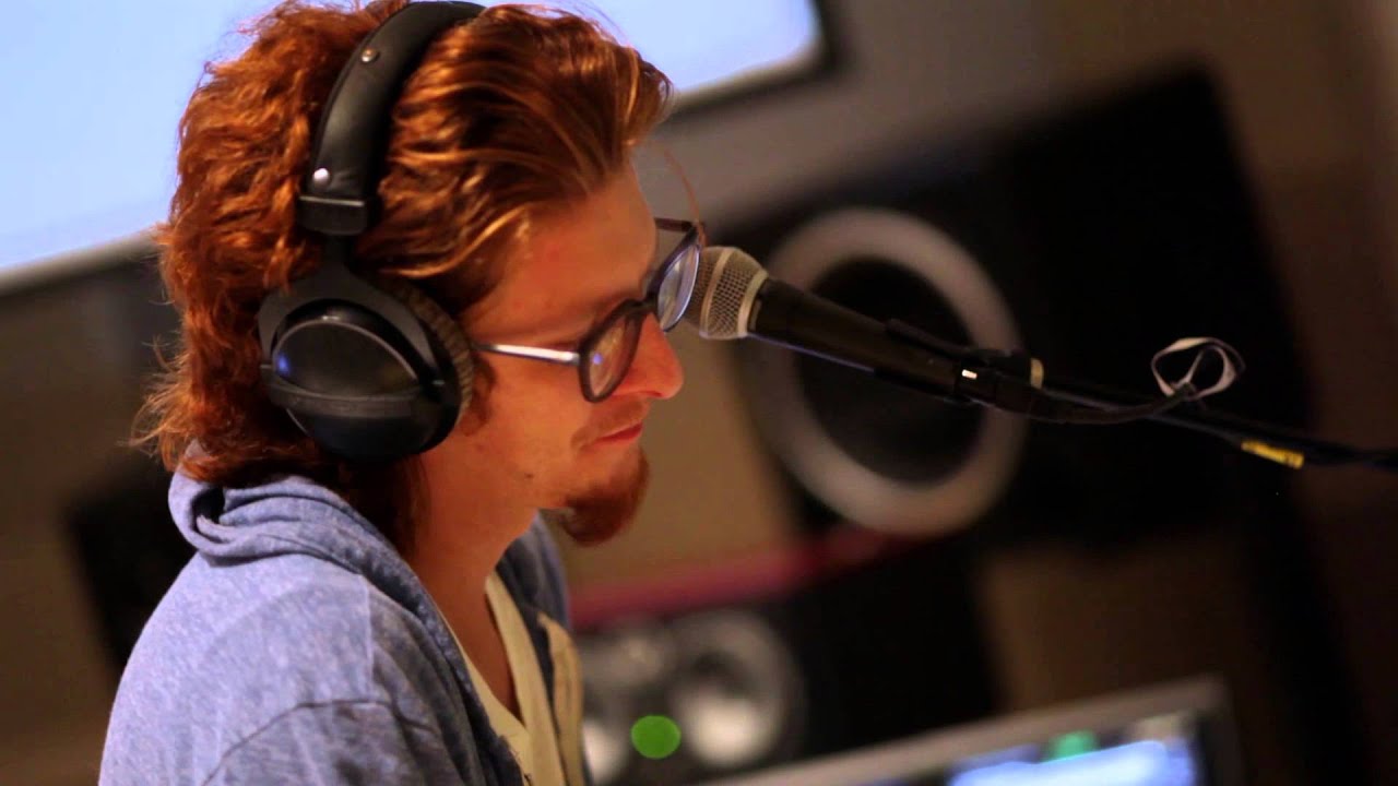 Nick Greer and The Gs Making A Heart On Fire - YouTube