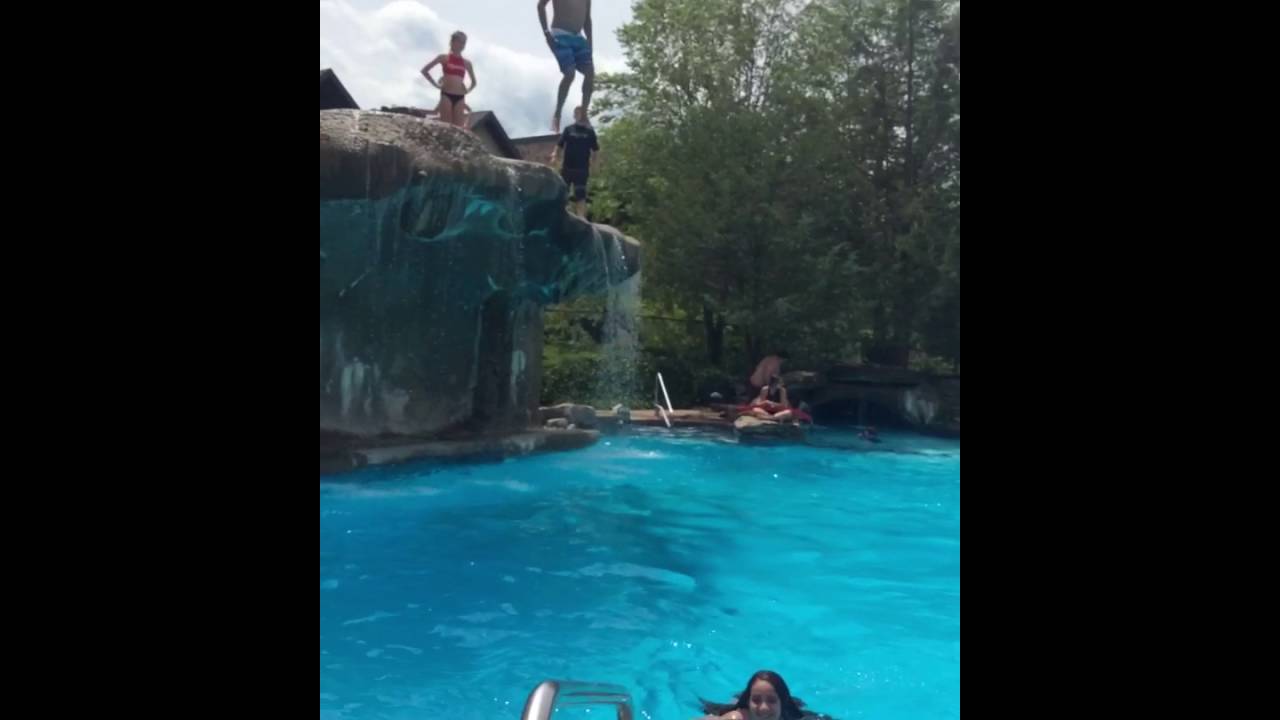 I met Johnny Orlando at the pool!!!! - YouTube