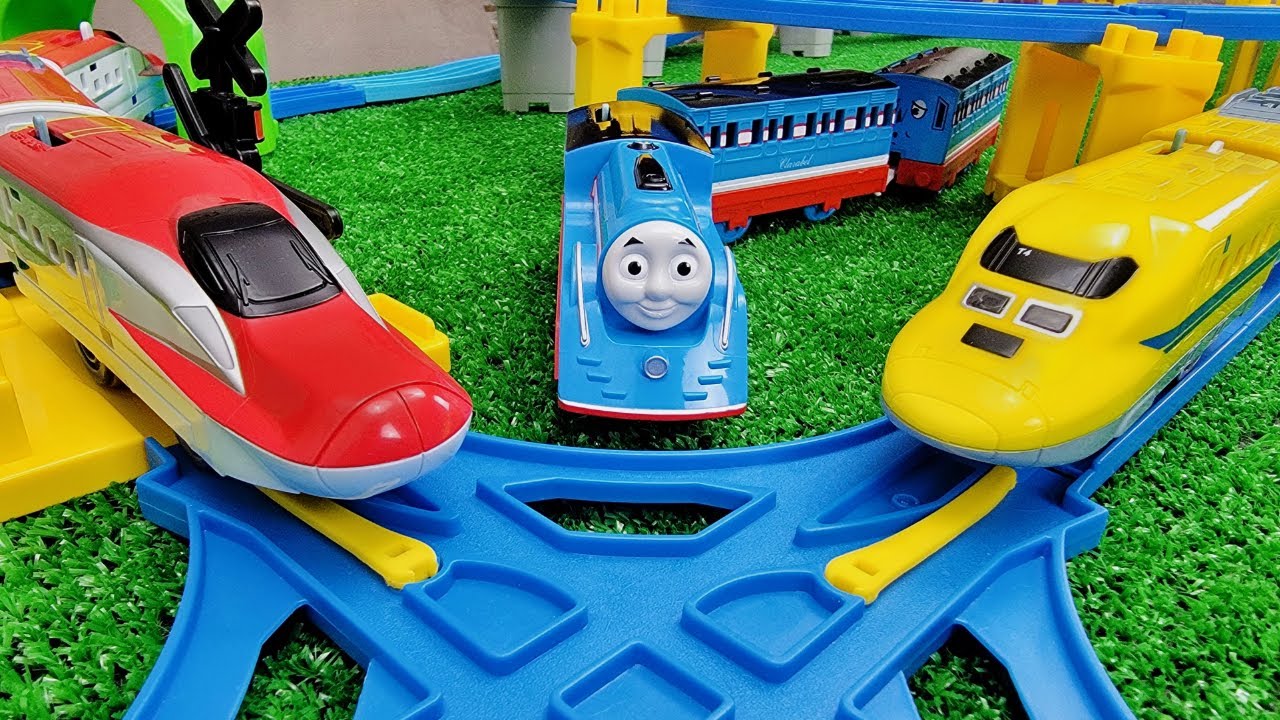 Plarail Shinkansen JR racing trains on the high-speed road 🚄🚄🚄 - YouTube