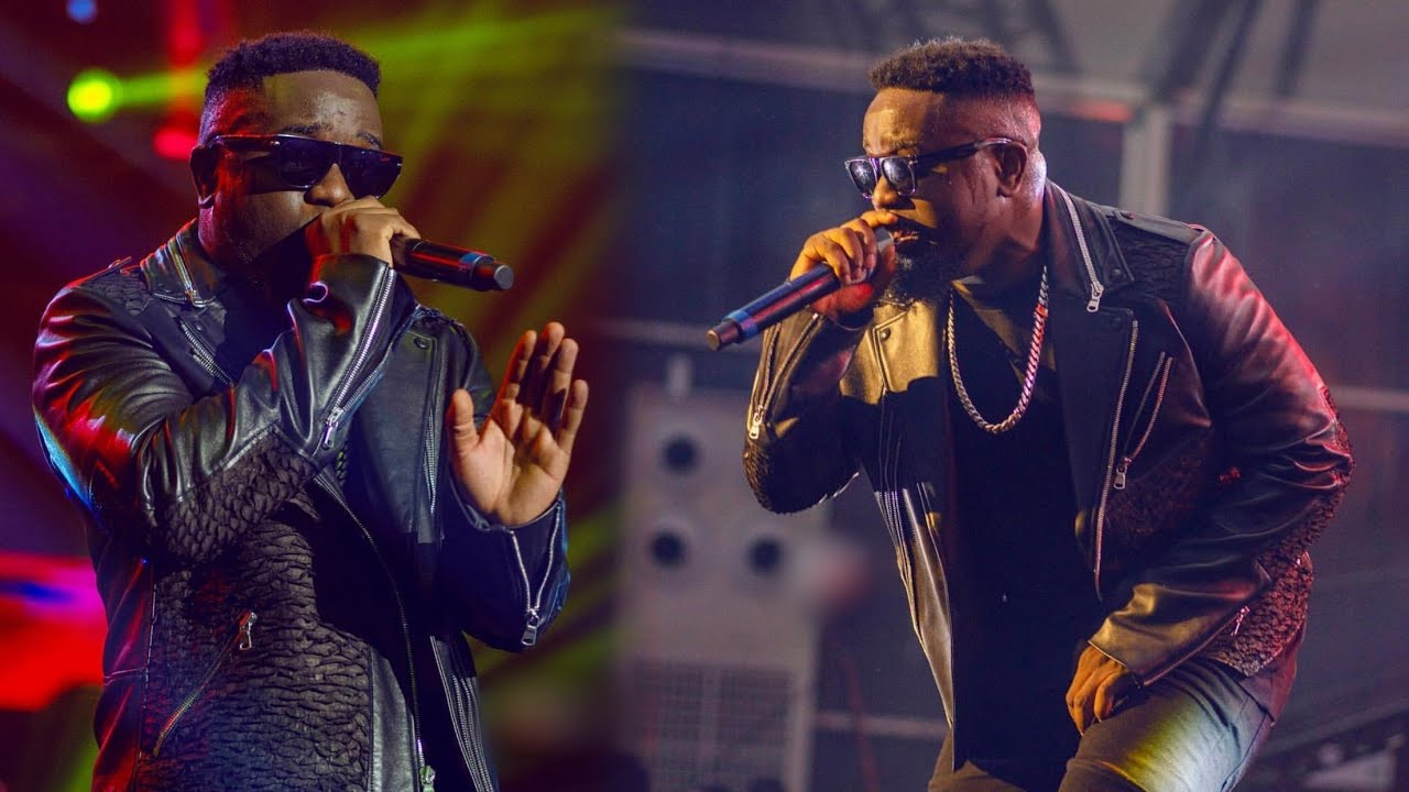 Sarkodie Full Performance at 2019 RapperHolic Concert! - YouTube