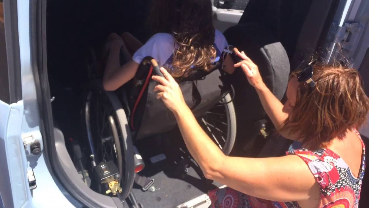 2003 Nissan Cube Wheelchair Accessible Vehicle - YouTube