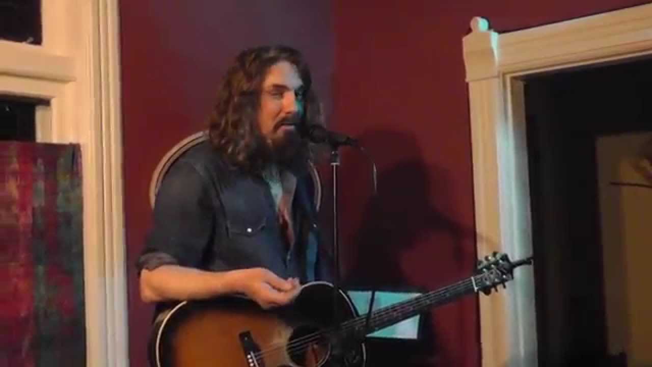 Tom Wilson at Gilmour Street Music Hall - Shine (2014) - YouTube