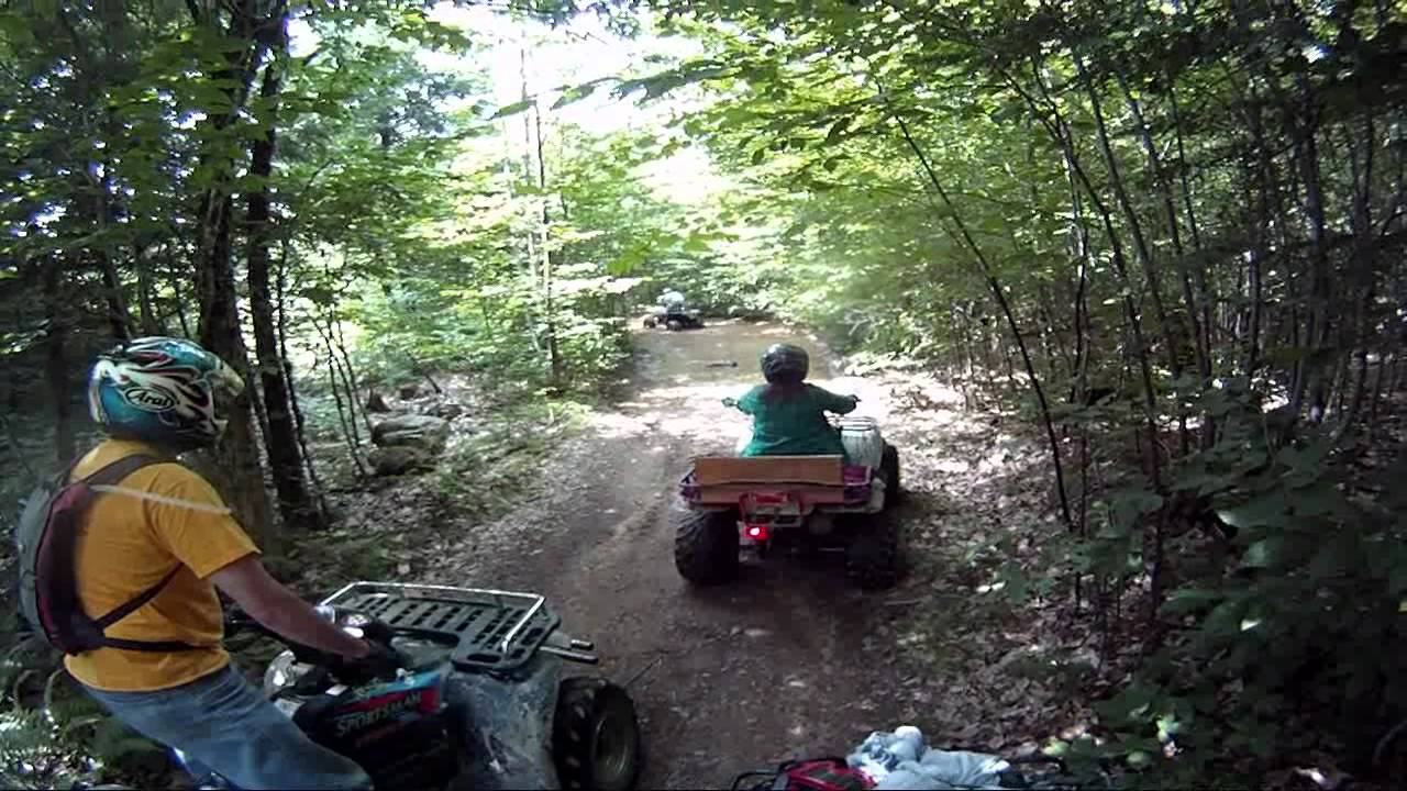 mud riding with Honda Foreman - YouTube