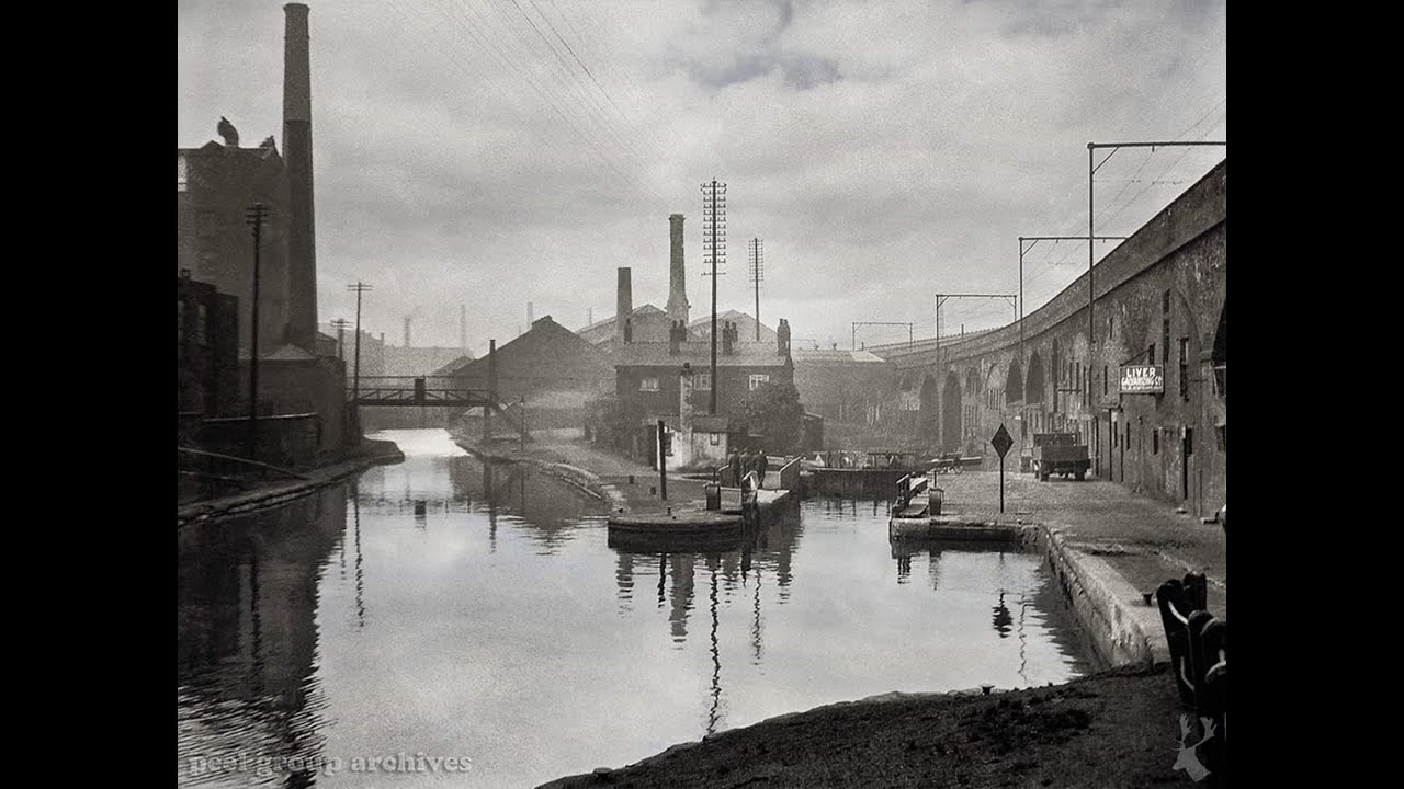 Time Travel - Regent Street Bridge, Manchester 2018 / 1930's - YouTube