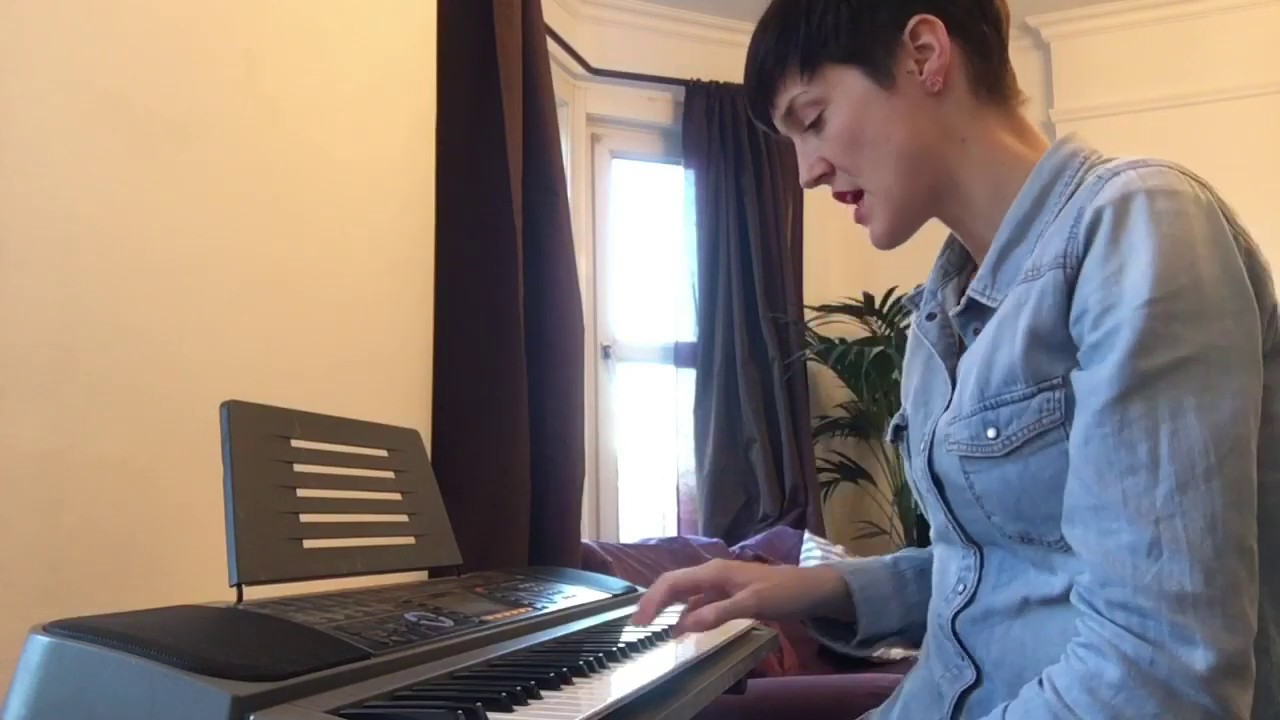 Advanced singing warmup | Alto voice - YouTube