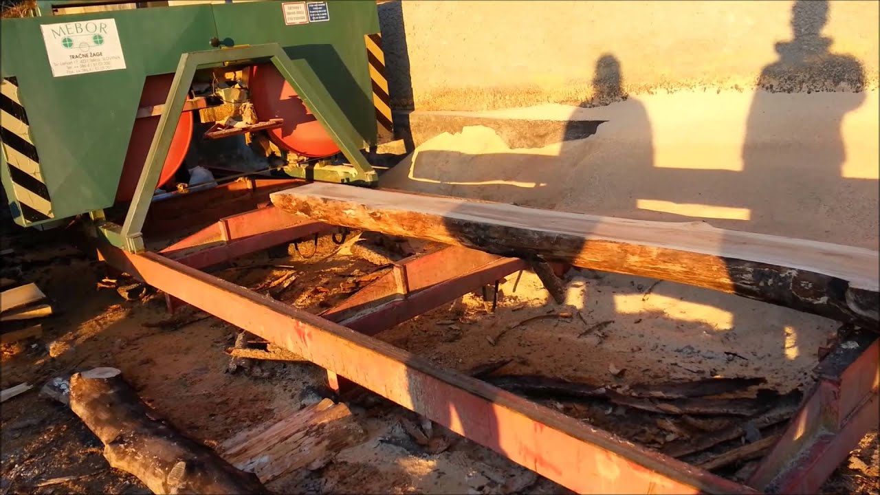 Radial log cutting for SEVER guitars - YouTube