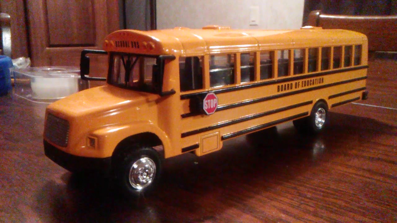 2007 Thomas FS65 By Realtoy - YouTube