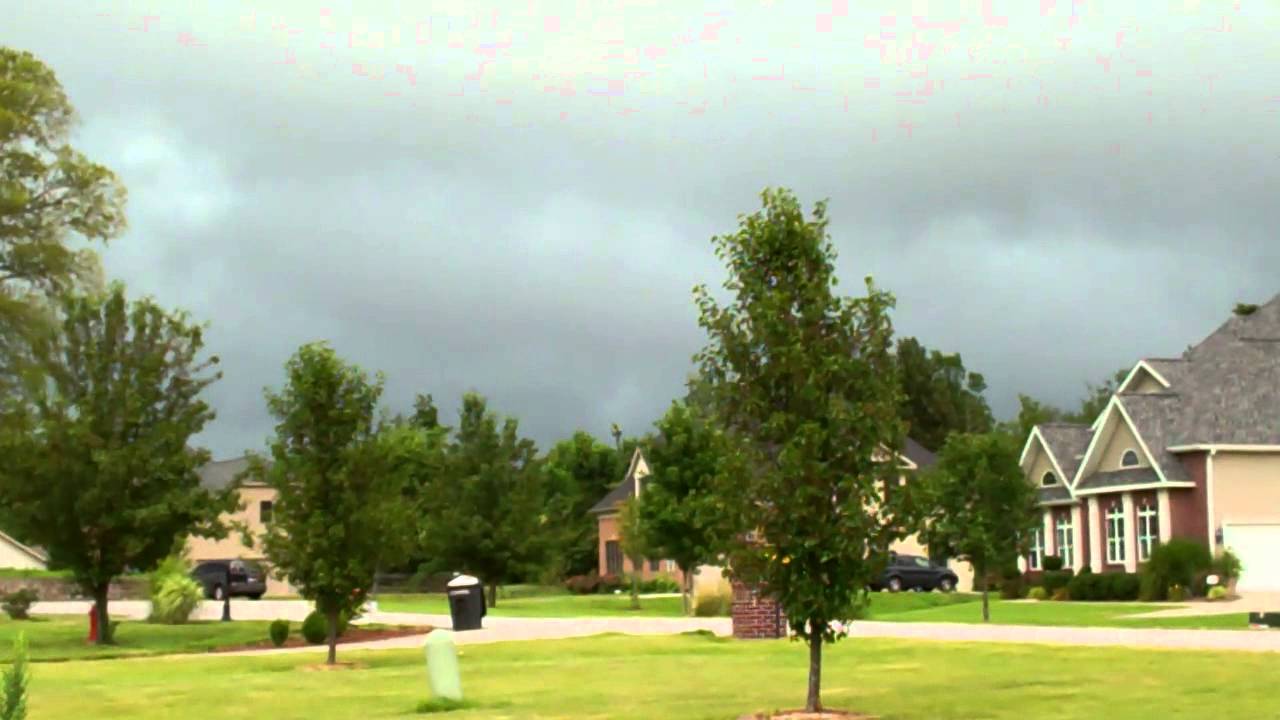 Storm Clouds Rolling through Carbondale, Illinois-July 24th, 2011 - YouTube