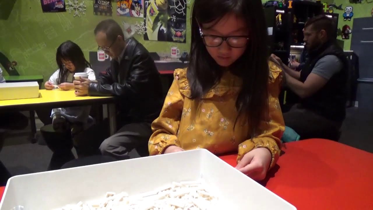 Emma's Legoland tour in Chicago - YouTube