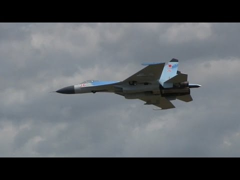 RC Sukhoi Su-27 - Jets Over Czech 2016 - YouTube