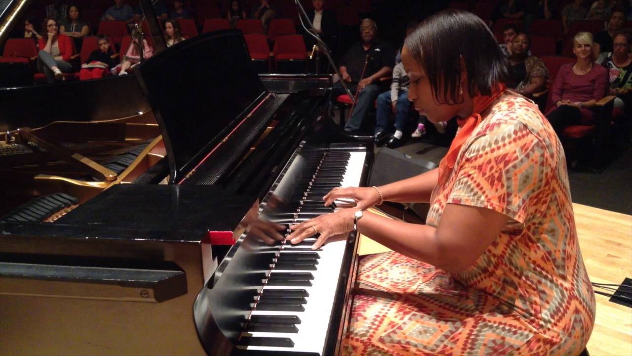 Tammy Robinson performing "Forever You're My King" - YouTube