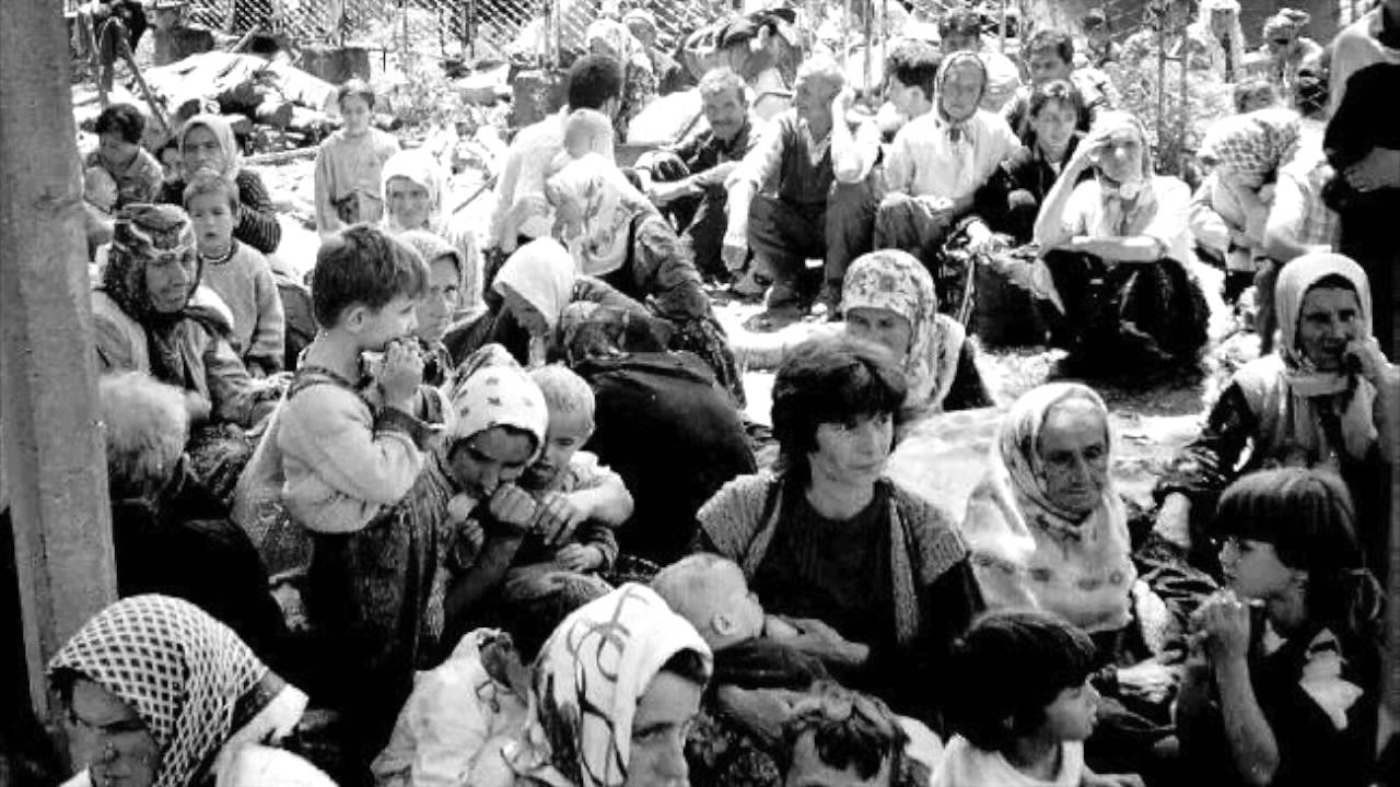 1951 Refugee Convention - YouTube