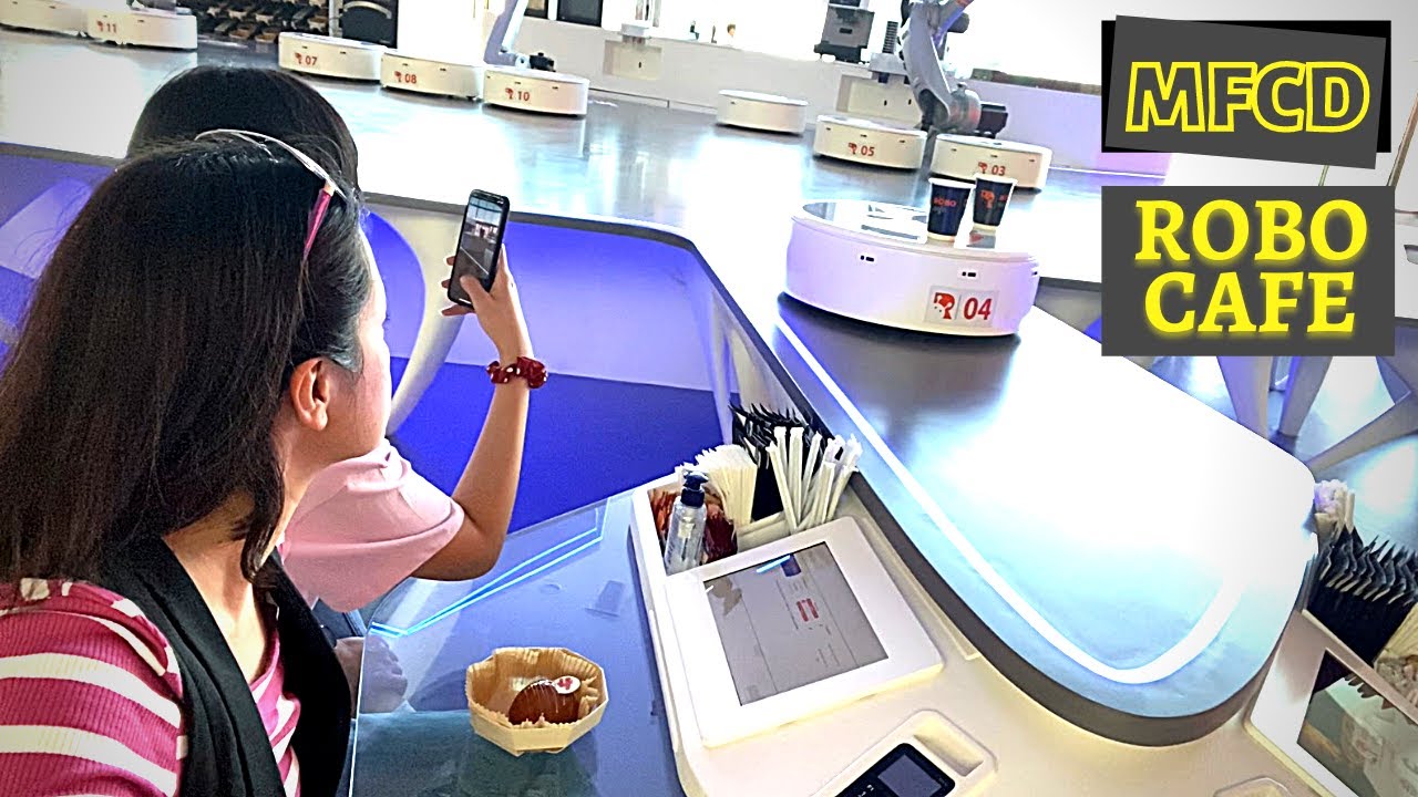 MFCD | We've been served by a Robot at ROBO CAFE, Dubai Festival City ...